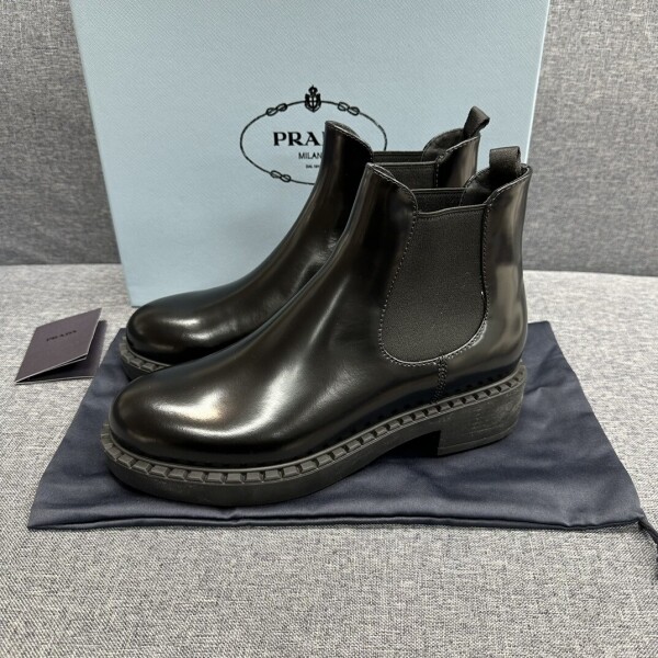 프라다 가을 겨울 여성 미들부츠 블랙 Prada - 위핑